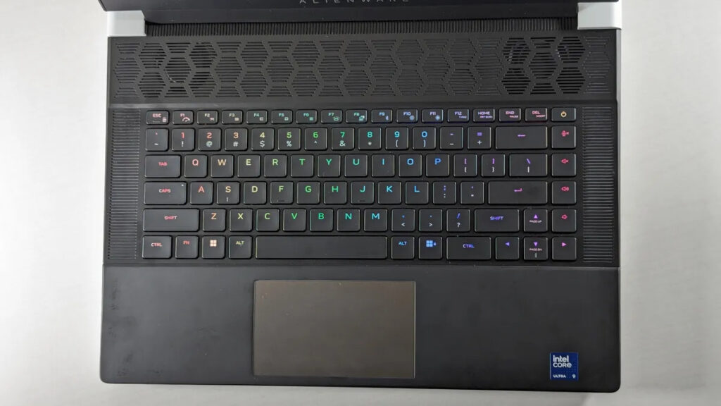 Alienware x16 R2 VS Alienware m16 R2: Sự khác biệt là gì? ⋆ COHOTECH.VN