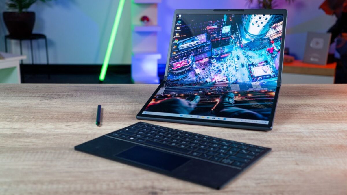Trải nghiệm HP Spectre Foldable 17 - Sự kết hợp tinh tế giữa thiết kế ...
